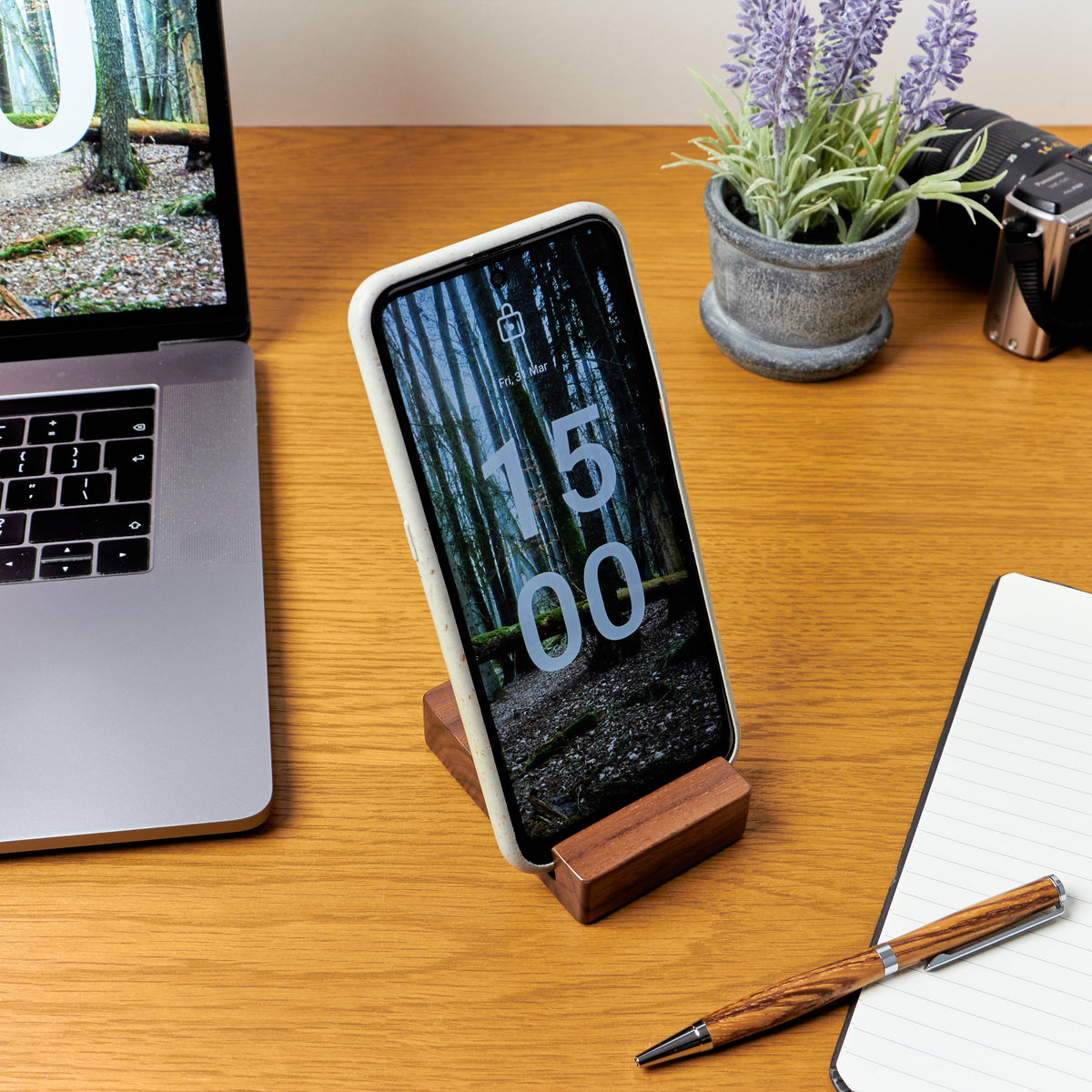 Handmade Walnut Phone Stand – That Woodhouse Mouse